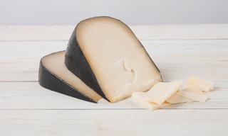 Midnight Moon, Goat Milk Gouda, Cypress Grove, Holland (5.3oz) – DECANTsf
